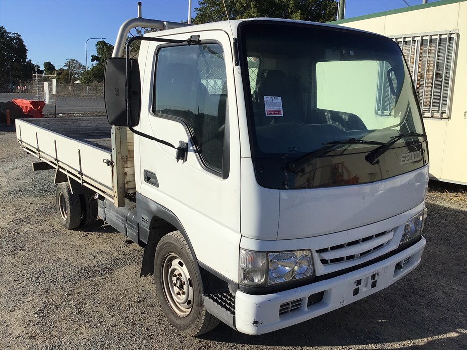 2005 Mazda E2000 4 x 2 Tray Body Truck Auction (0001-7042144) | Grays Australia