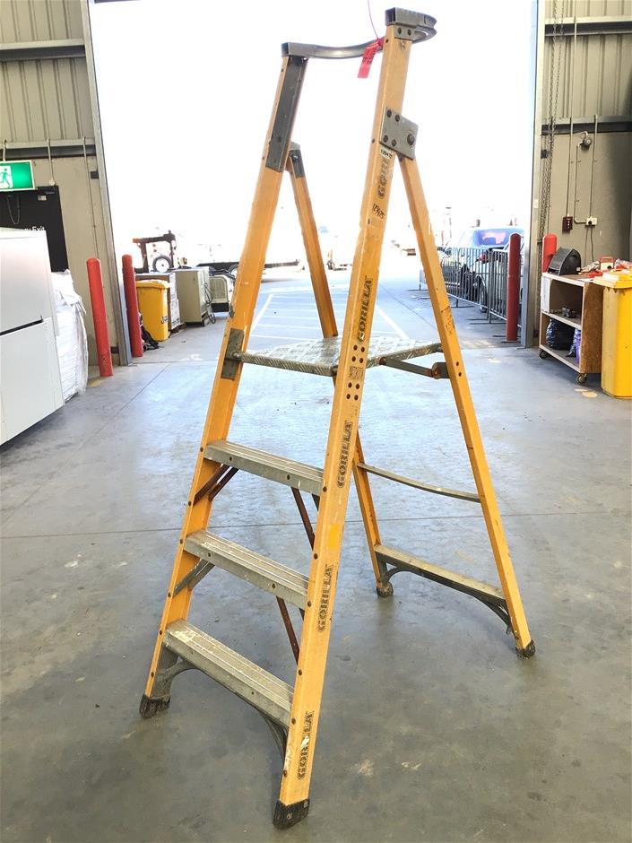 Gorilla 1200mm Platform Ladder Auction (0037-3022992) | Grays Australia