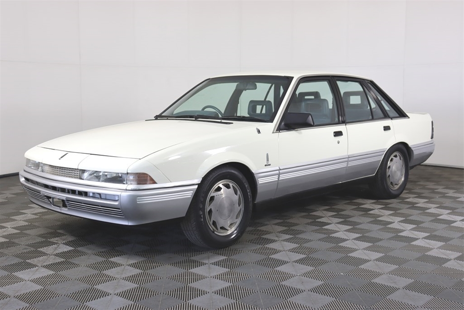 VL Calais Turbo Manual (White)