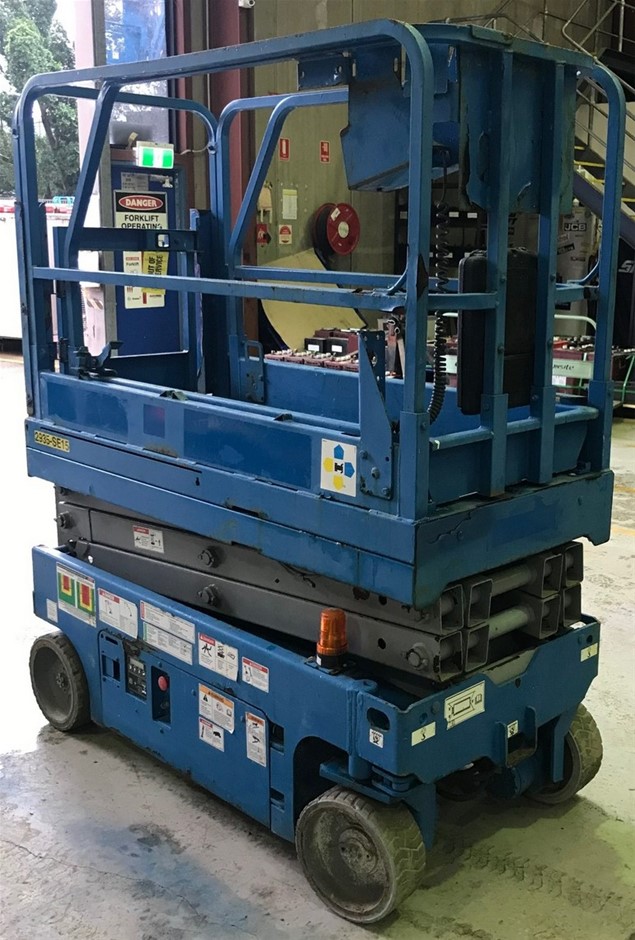 2012 Genie GS1532 Scissor Lift - 15ft (4.5m) - Electric (Silverwater ...