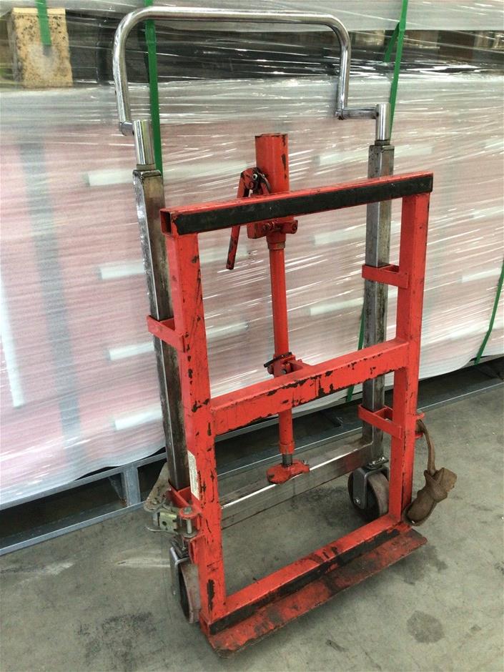 Skoots Auction (0012-3023535) | Grays Australia