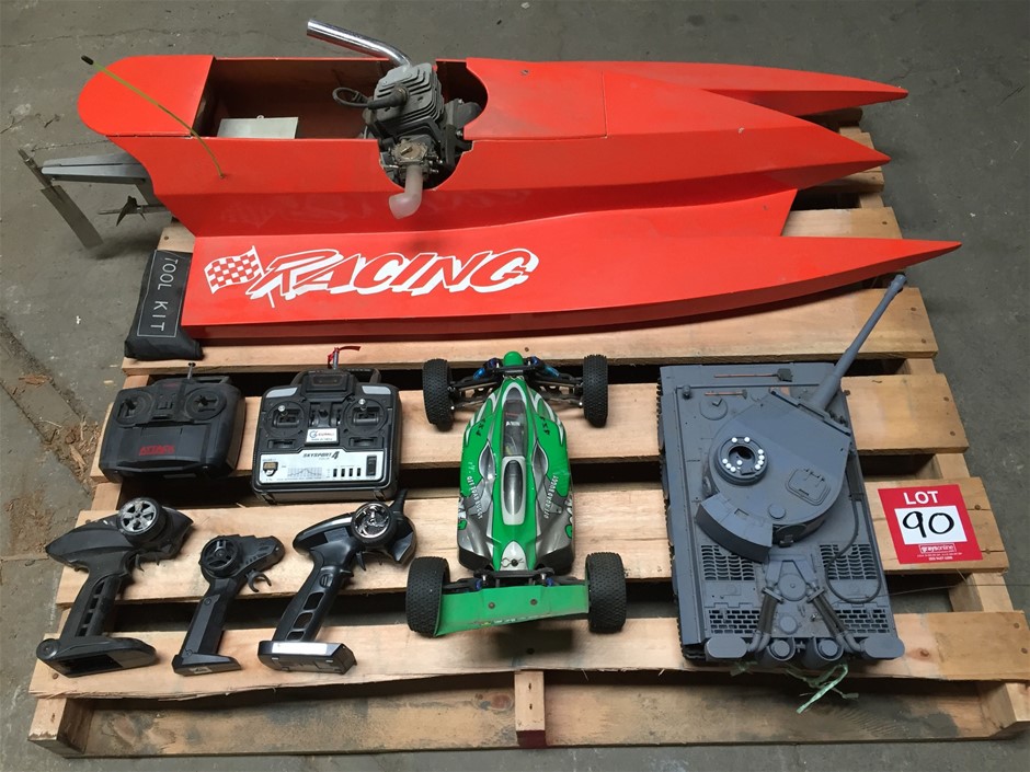 3 x assorted radio controlled models. Auction (0090-3022930) | Grays ...
