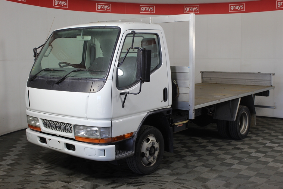 2005 (Comp) Mitsubishi CANTER 2.0 SWB SUPER LOW T/Diesel Manual Cab ...