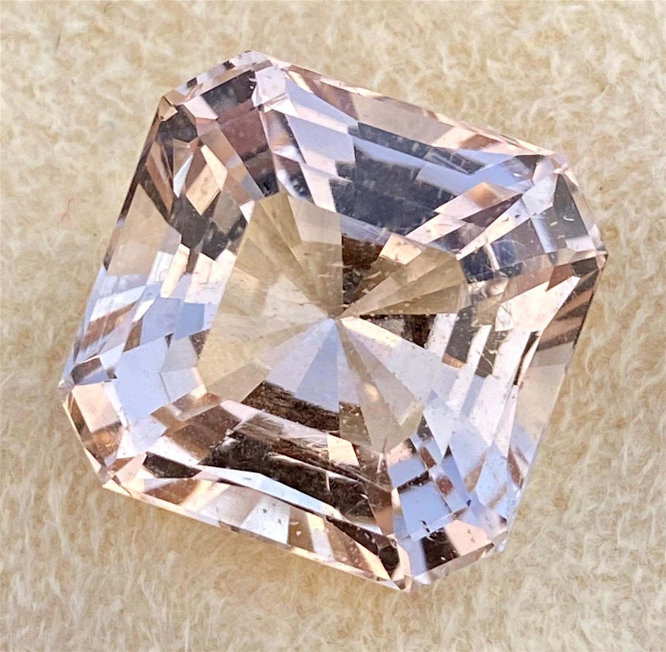20.48 Carats Imperial Rose Gold Topaz Auction (0001-2546006) | Grays ...