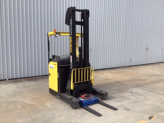 2005 Hyster R1.4 Reach Forklift Auction (0002-8015802) | Grays Australia