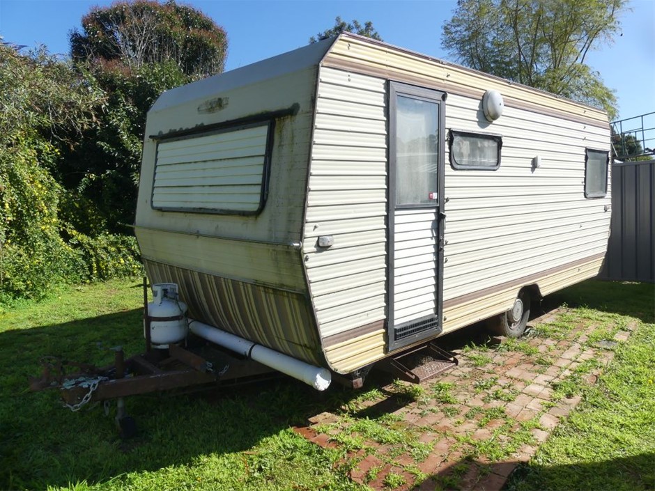 1983 Space Line Caravan Auction (0067-5049864) | Grays Australia