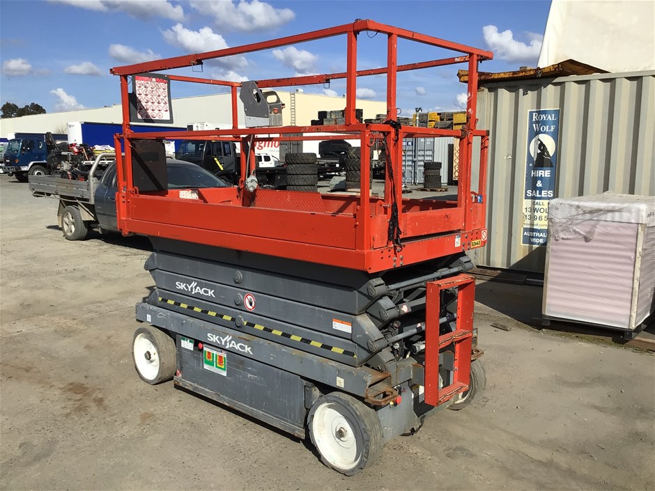 Scissor Lifts, Forklift Attachments & Spares