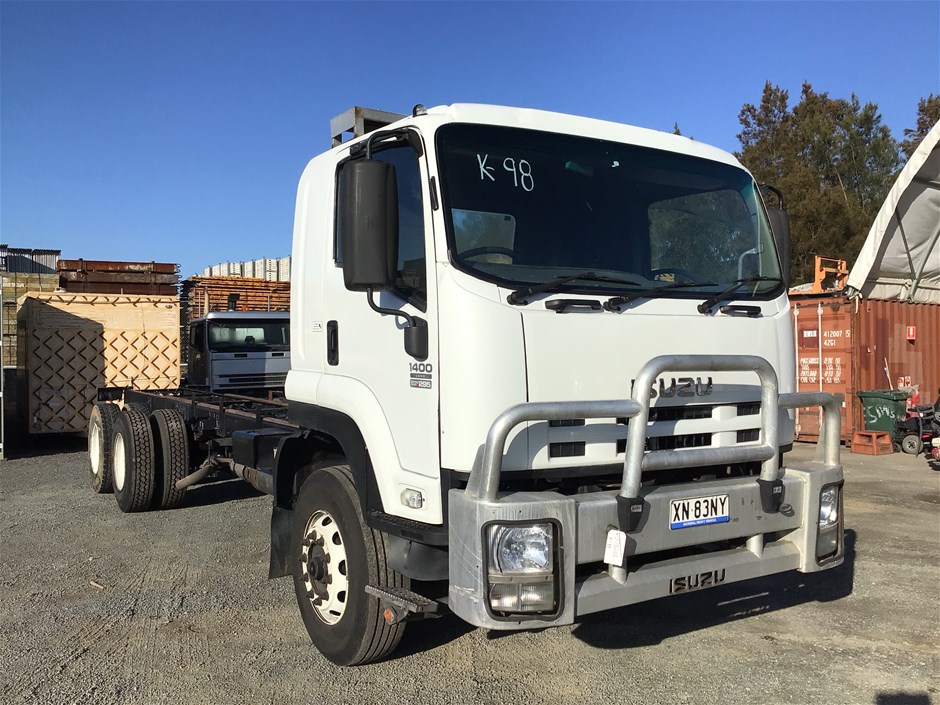 2009 Isuzu FVR1400 Long Sitec 295 Series II 6 x 2 Cab Chassis Truck ...