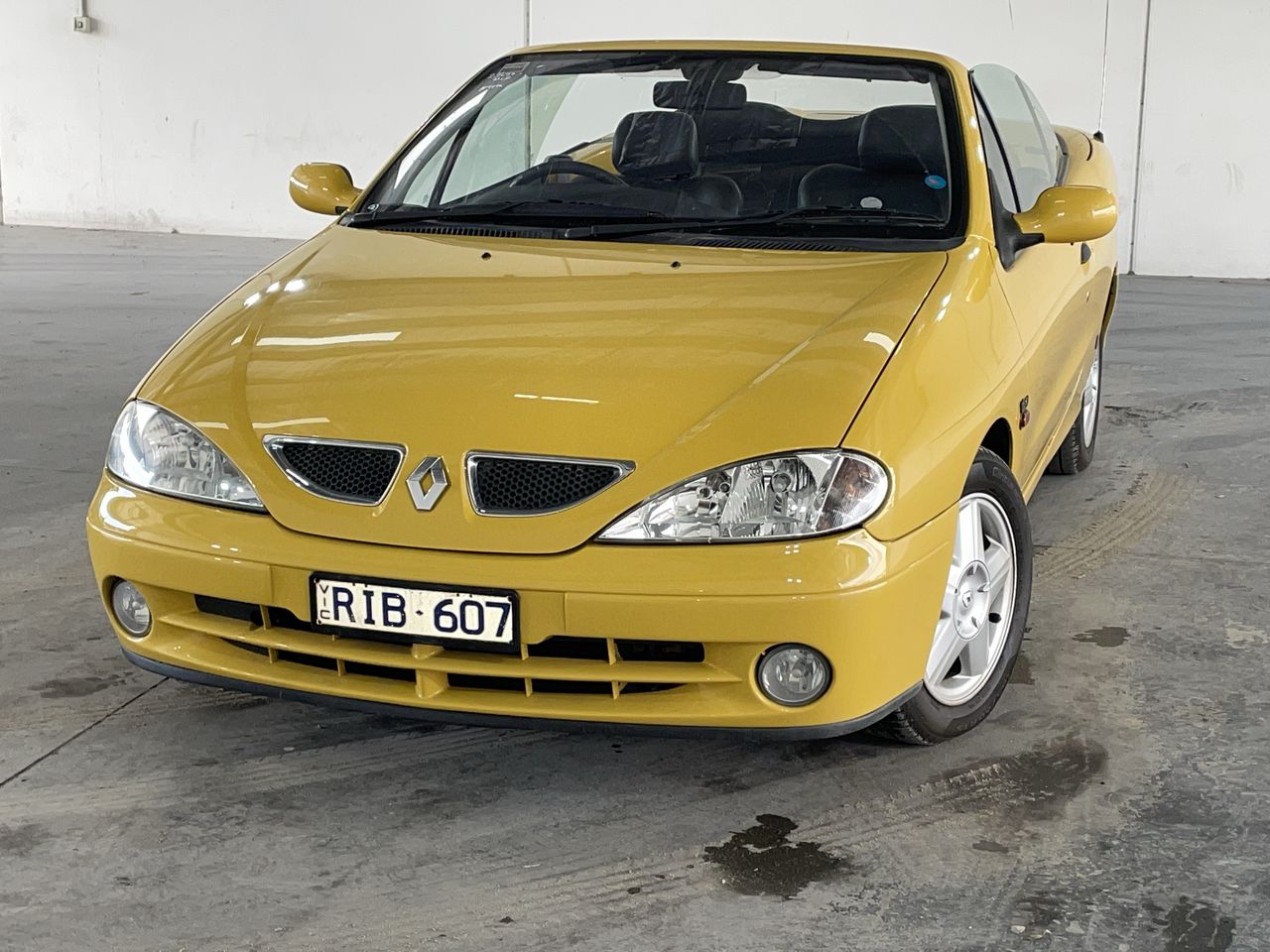 2001 Renault MEGANE CABRIOLET Expression Manual Convertible Auction ...