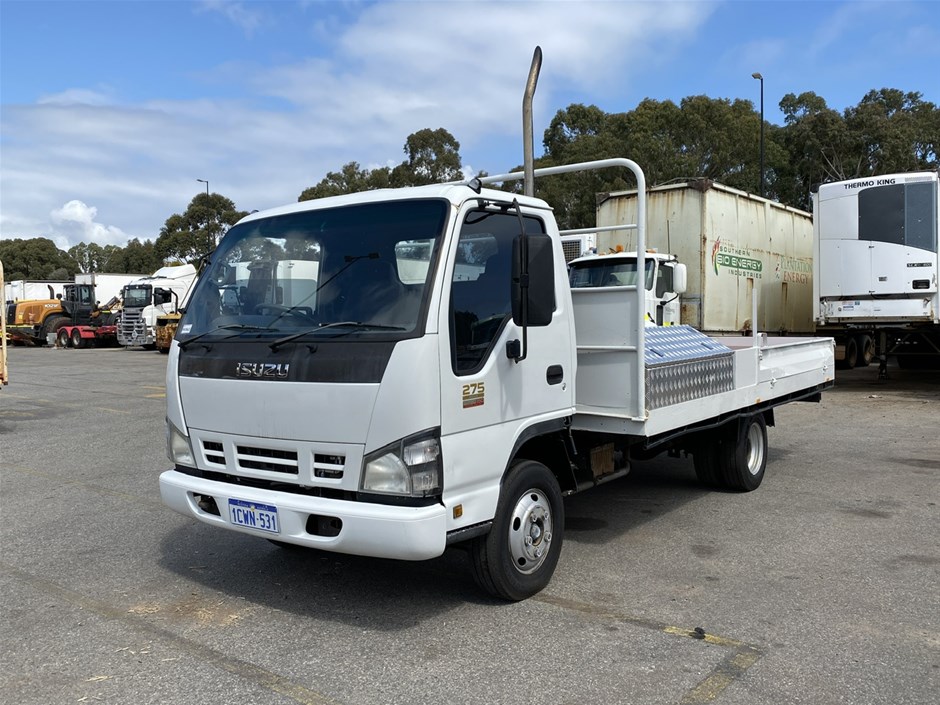 2007 Isuzu NP 4 x 2 Tray Body Truck Auction (0001-9035094) | Grays ...