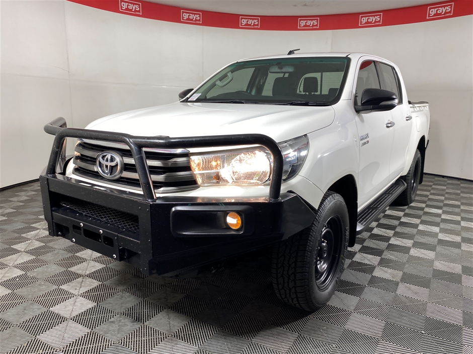 2016 Toyota Hilux 4x4 SR GUN126R Turbo Diesel Automatic Dual Cab ...