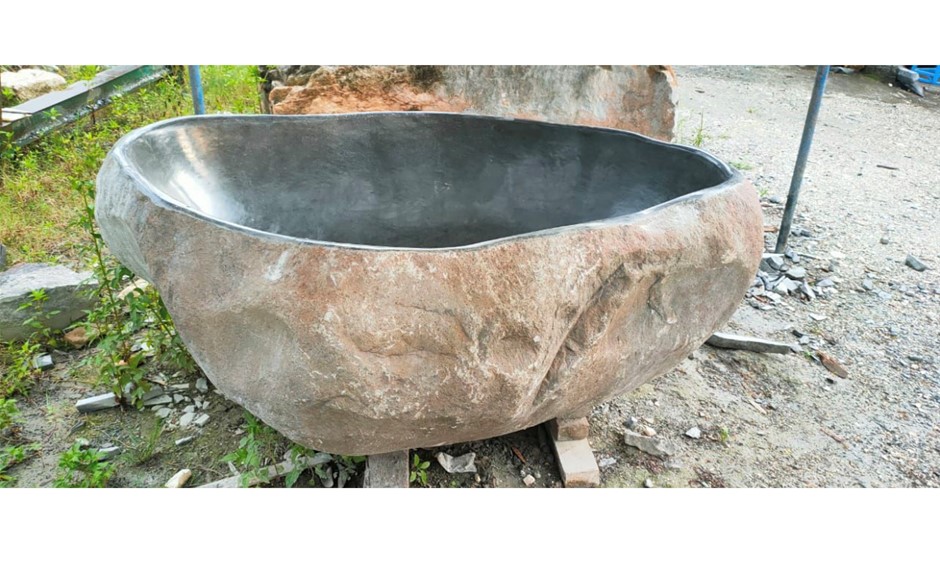 MEGALITHIC ROCK BATH Size: 1950 X 1450 X 650mm Auction (0062-2186600 ...