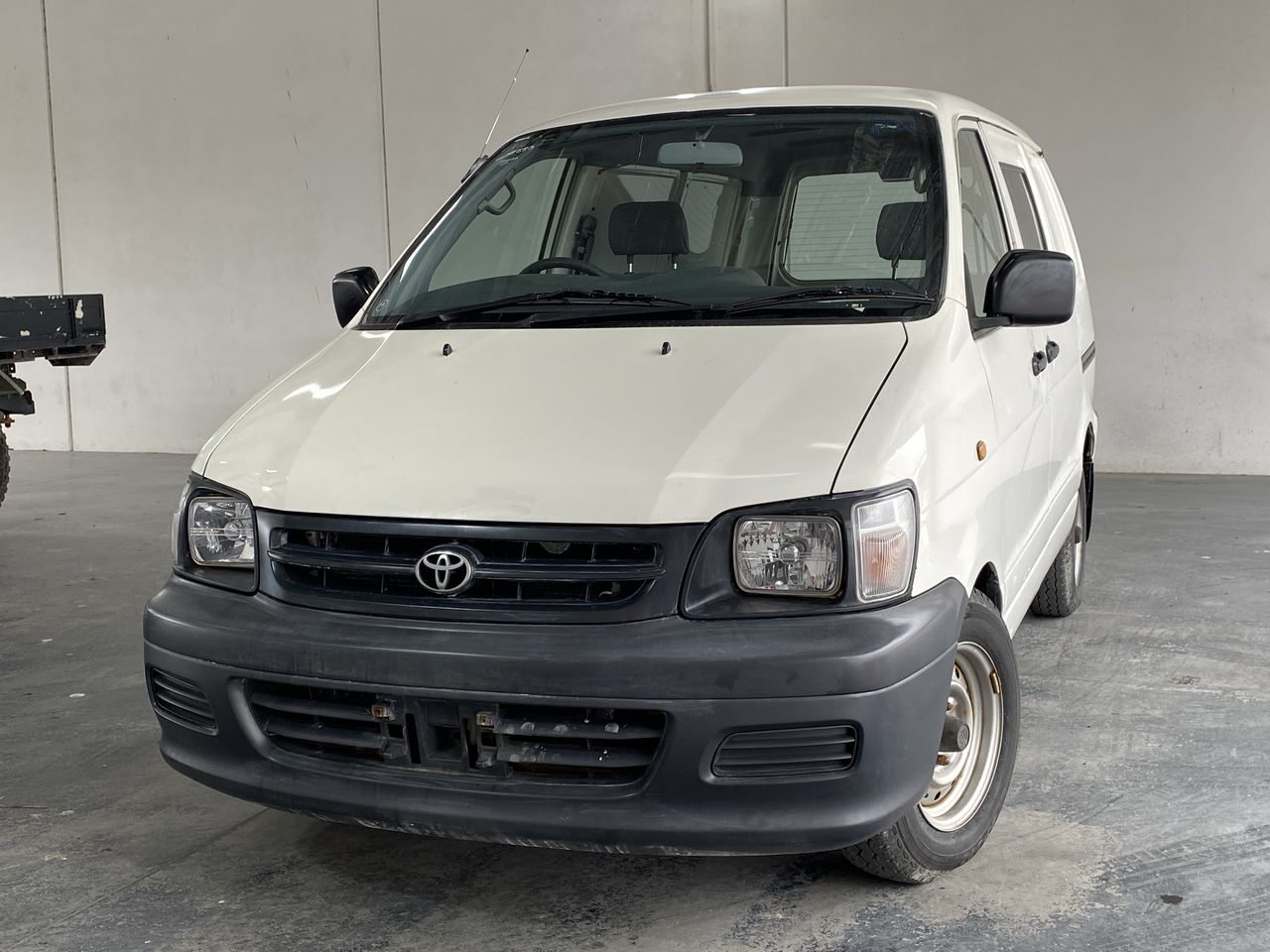 2003 Toyota Townace SBV KR42R Automatic Van Auction (0001-20063663 ...