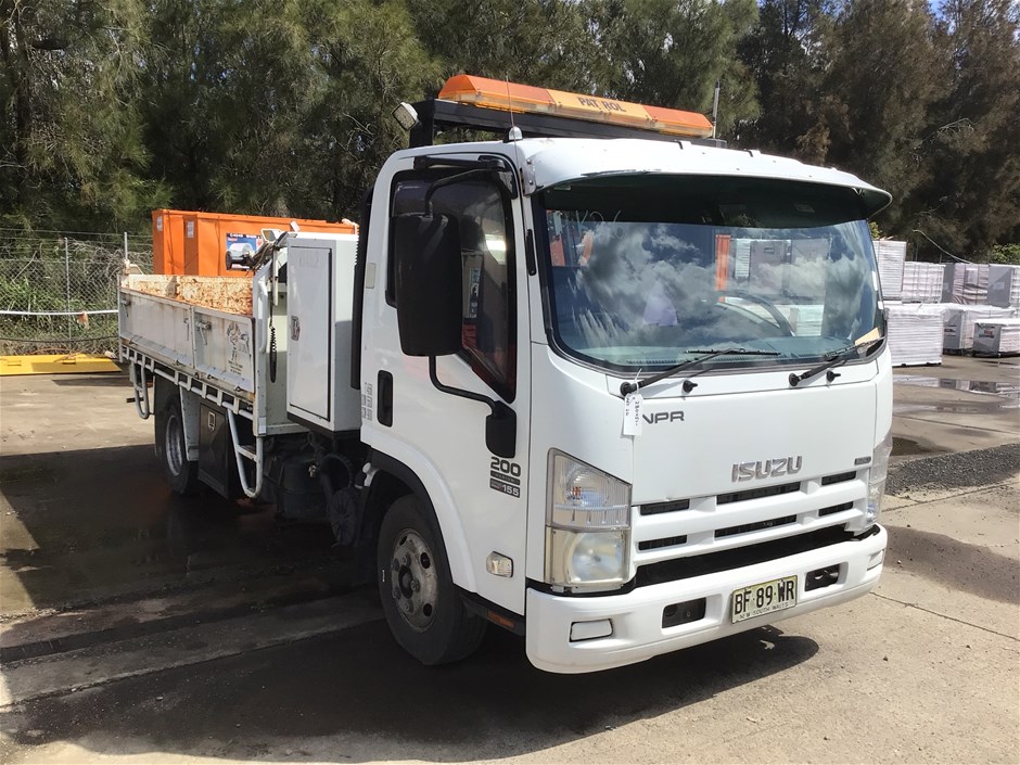 2010 Isuzu NPR Tipper 4 x 2 Tipper Truck Auction (0001-5050401) | Grays ...