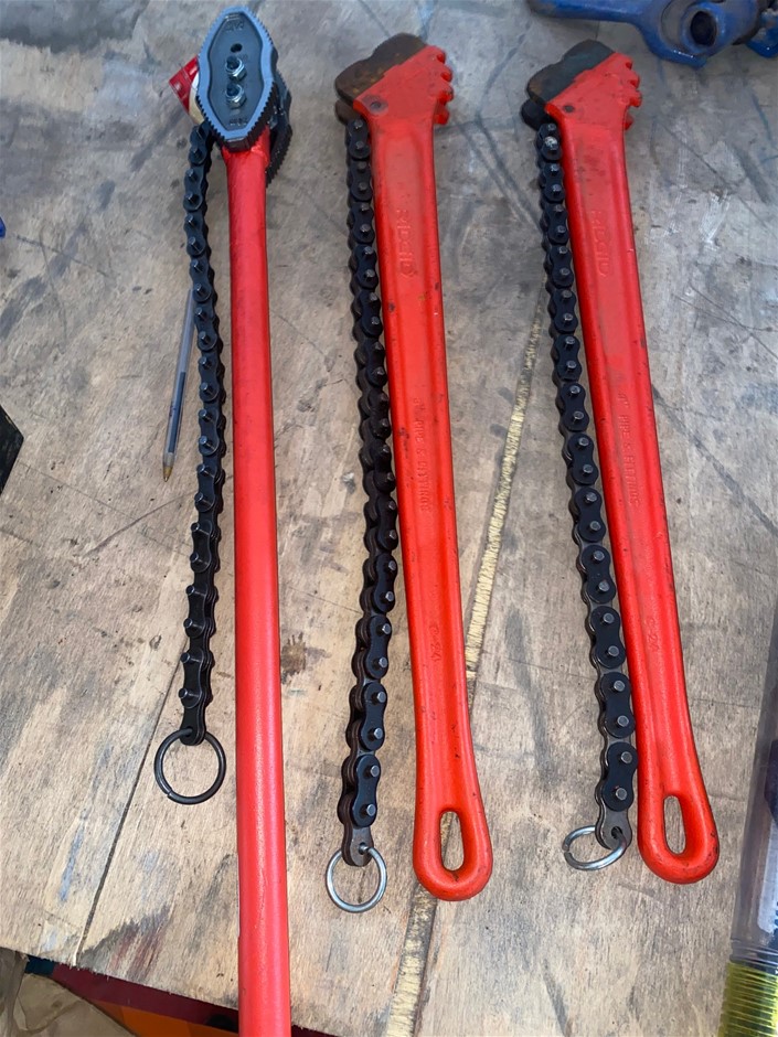 Ridgid and Urrea C24 pipe Chain Wrench Auction (0034-3023356) | Grays ...