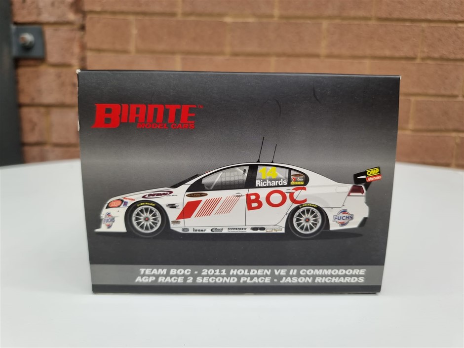 Team Boc 2011 VEII Commodore AGP Race 2, 2ND J.Richards #14 1/18 Model ...