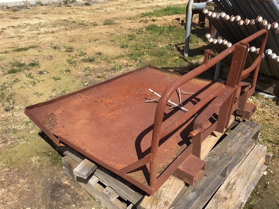 Steel Fabricated Tractor Mountable Tray Auction (0024-3023389) | Grays ...