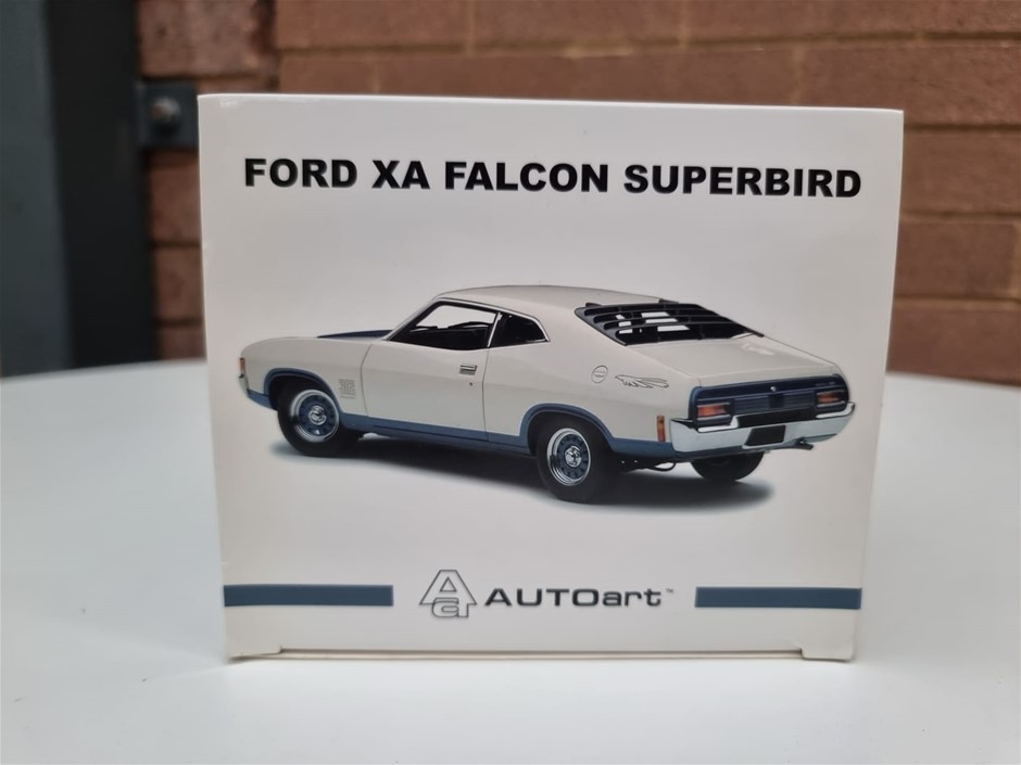 “Polar White” XA Falcon Superbird Hardtop 1/18 Scale Model Car Auction (0024-2546929) | Grays ...