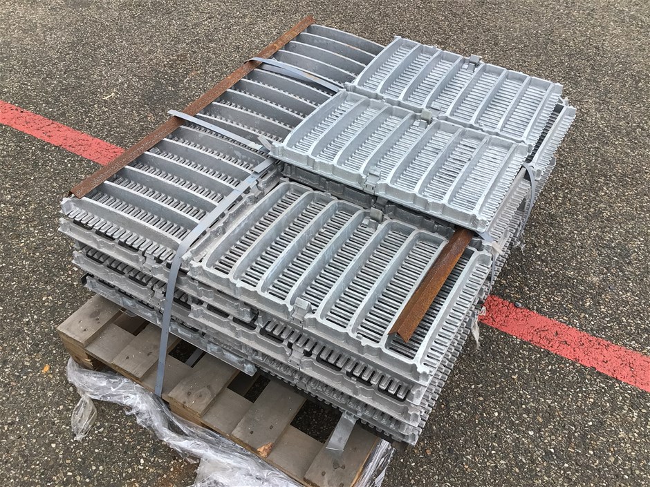 32 x 300mm Removable Lockable Trench Grates (approx) Auction (0020 ...