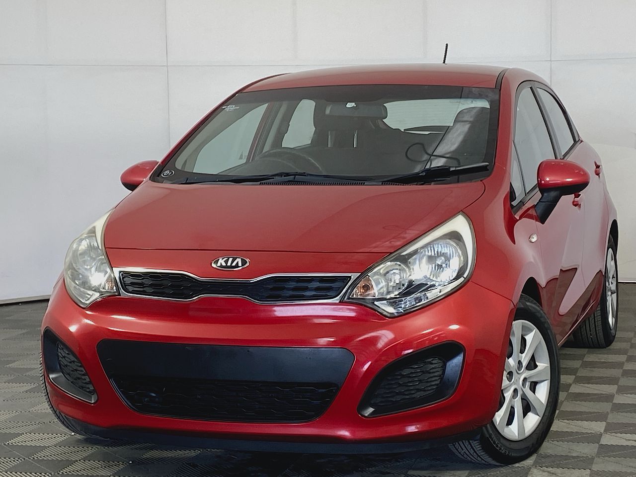2013 Kia Rio S UB Automatic Hatchback Auction (0001-20063839) | Grays ...