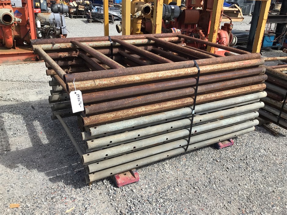 Qty Assorted Scaffold End Frames. Auction (0036-5050572) | Grays Australia