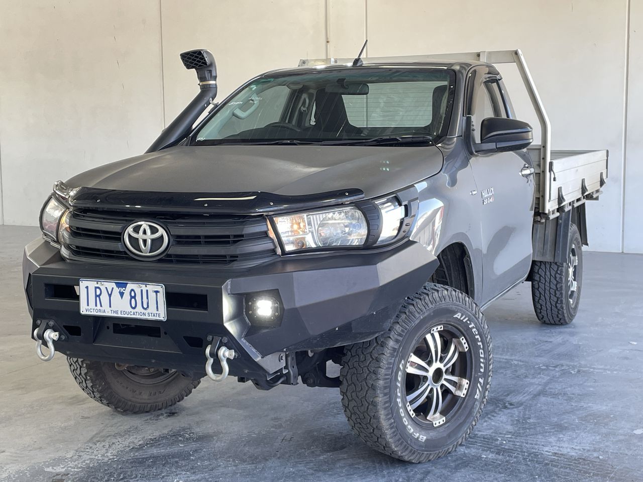 2015 Toyota Hilux 4x4 SR GUN126R Turbo Diesel Manual Cab Chassis ...