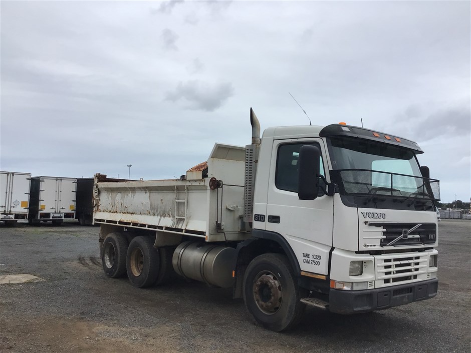 2002 Volvo FM7-310 6 x 4 Tipper Truck Auction (0001-7042141) | Grays ...
