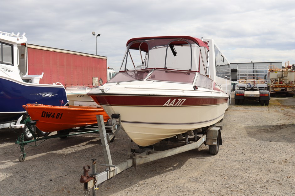 WHITTLEY CHEROKEE 530 RUNABOUT Auction (0001-20020539) | Grays Australia