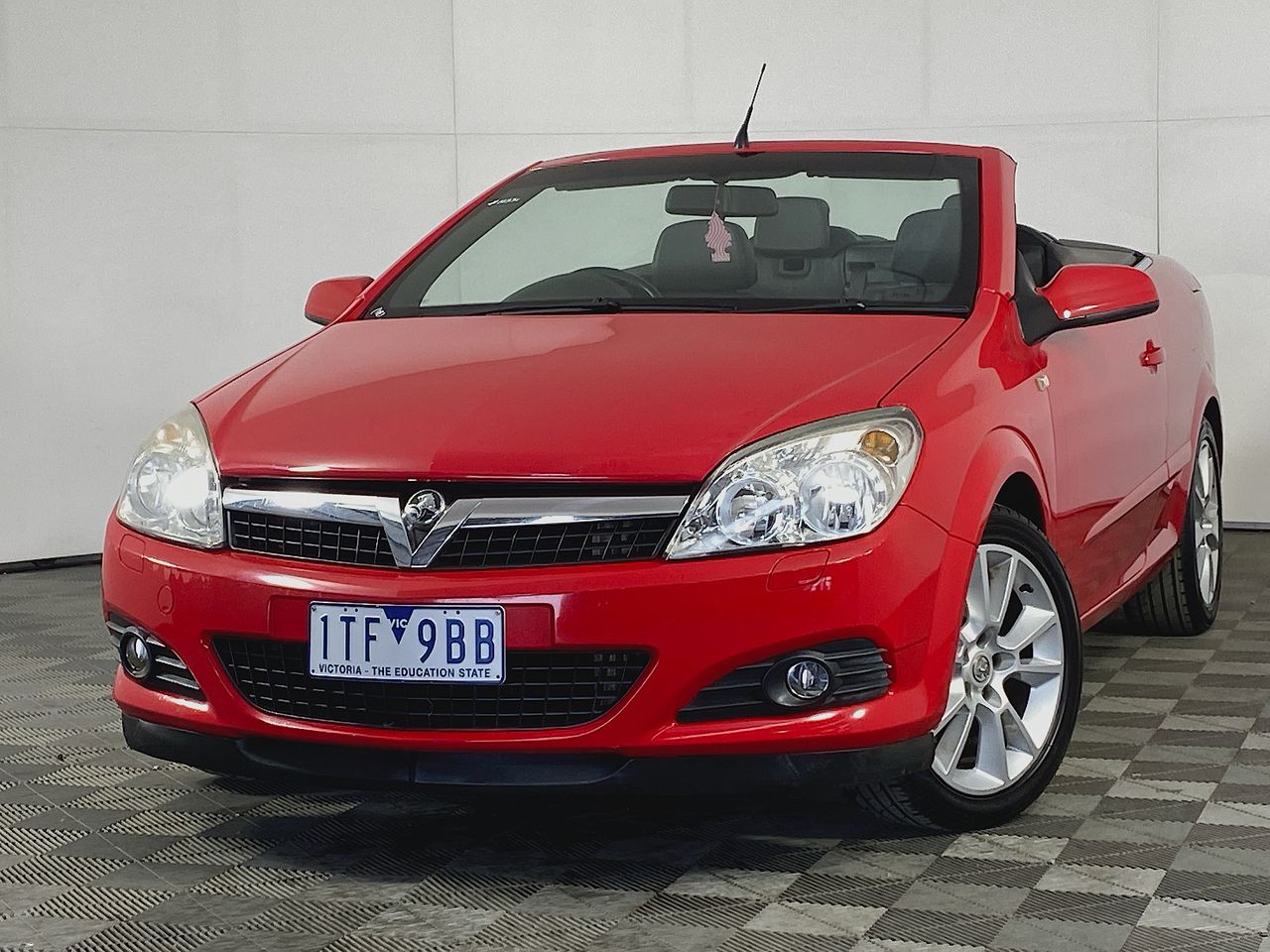 2008 Holden Astra Twin Top AH Manual Convertible Auction (0001-20066011 ...