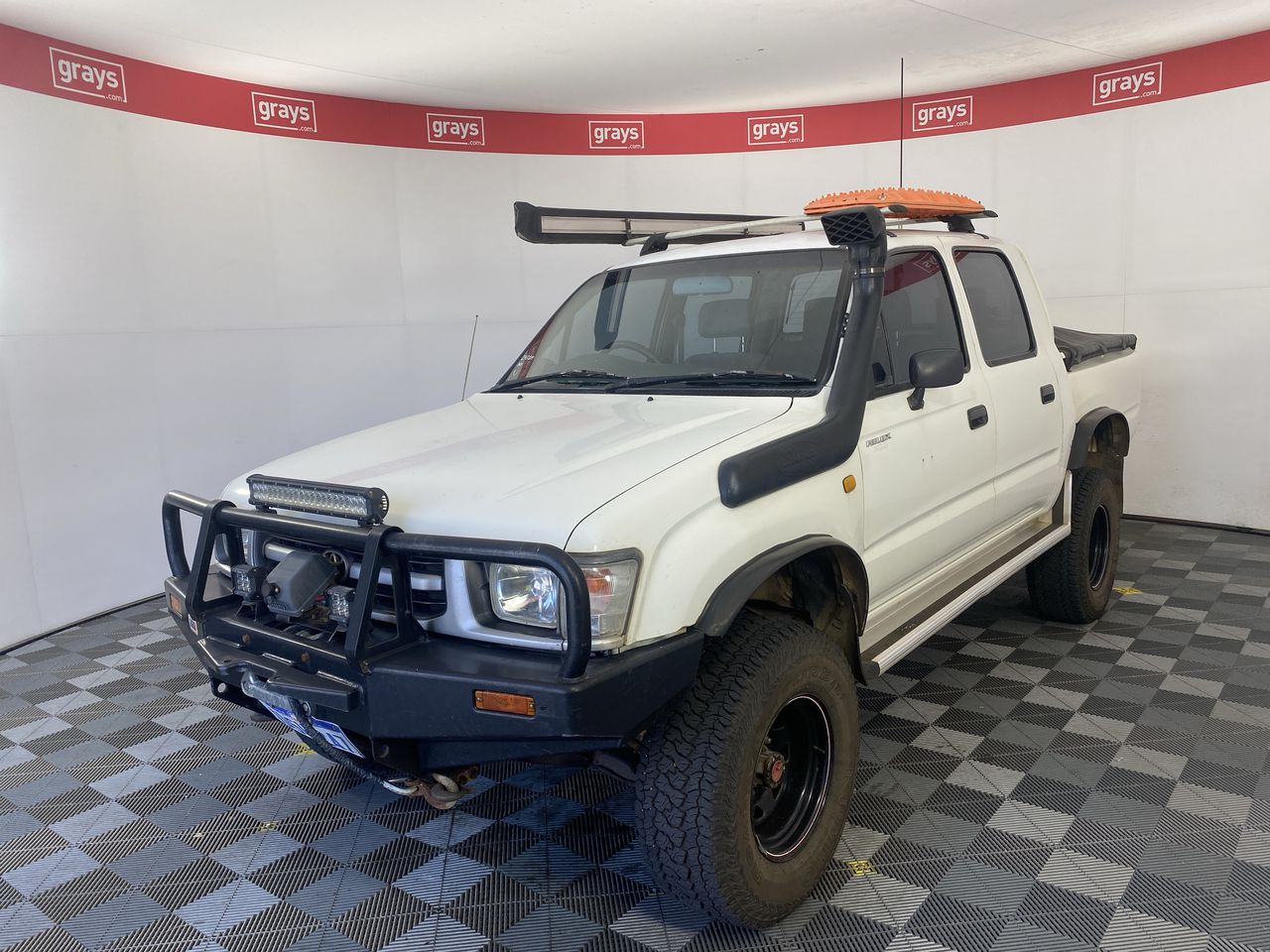 1997 Toyota Hilux (4x4) Manual Dual Cab Auction (0001-9036016) | Grays ...