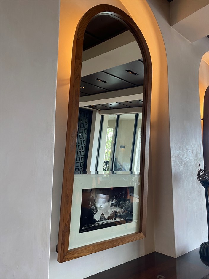 Glass Mirror Displays with Artwork Attached Auction (0121-2547448 ...