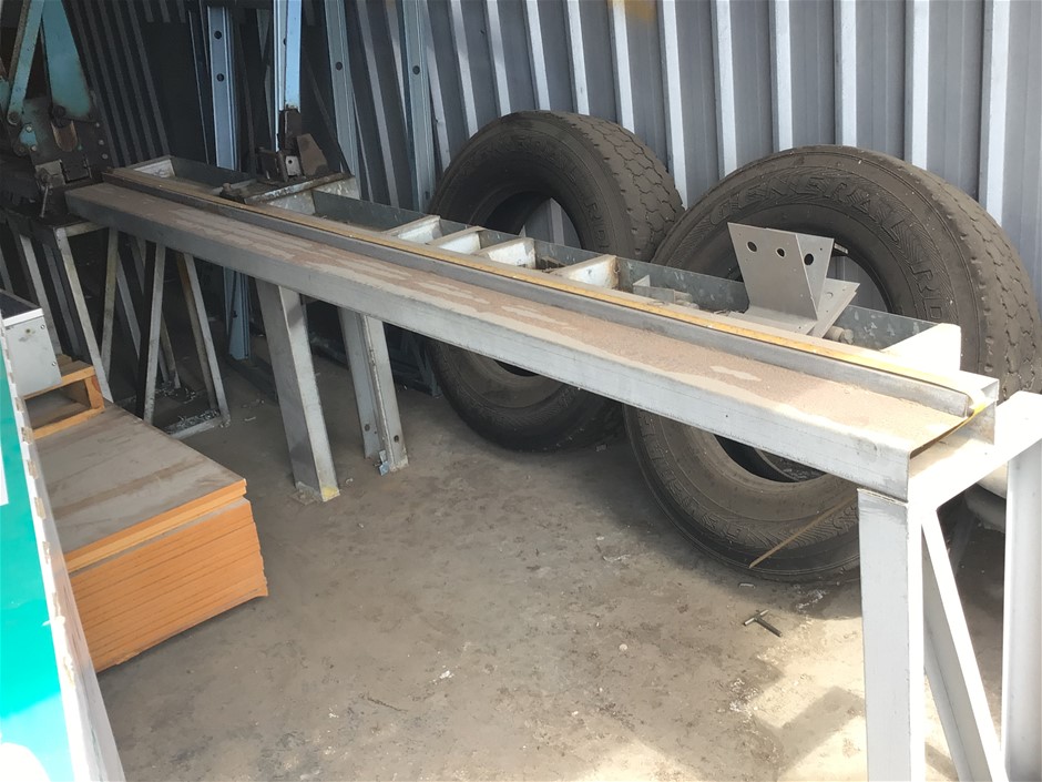 2 x Manual Shear Tools Auction (0023-7042054) | Grays Australia
