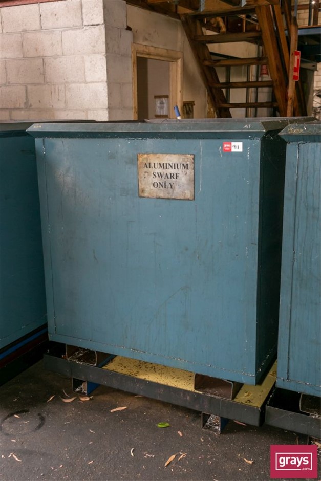 Heavy Duty Waste Swarf Steel Bin with Catch Tray Auction (0911-5050714 ...