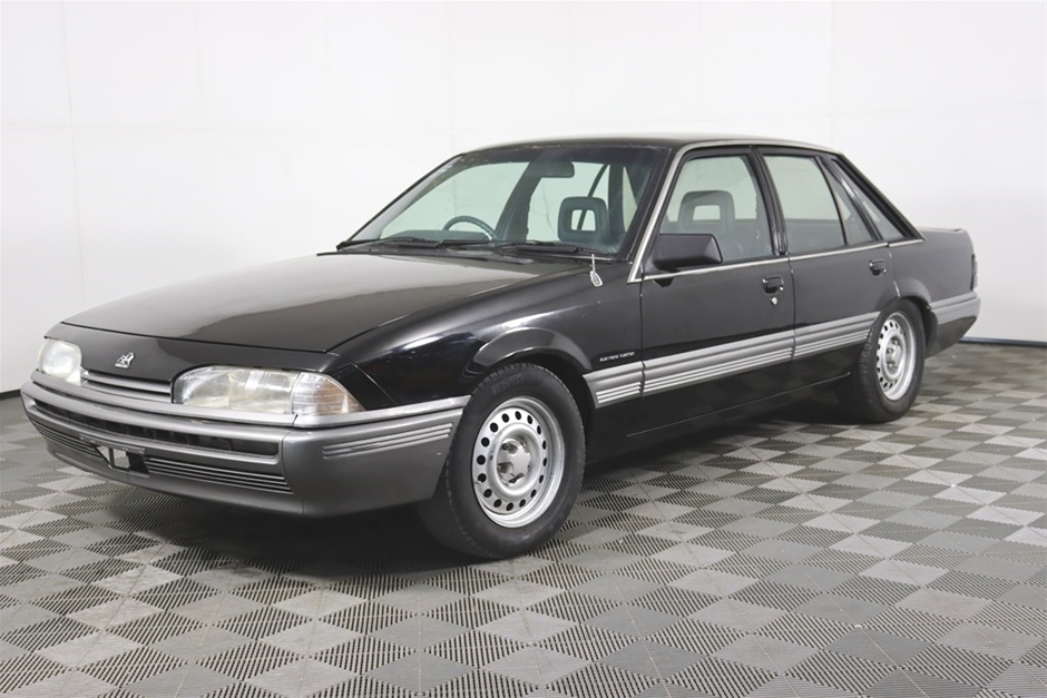 1988 Holden VL Commodore SL BT1(Factory Tuxedo Black Turbo) Auto Sedan ...