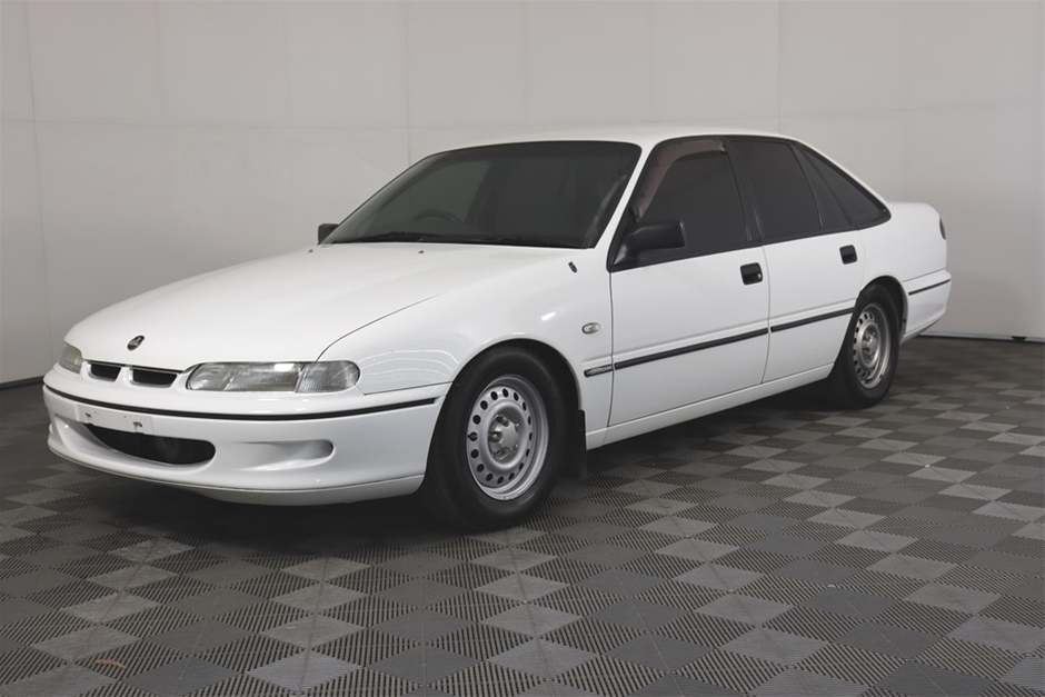 1994 Holden VR Commodore Executive BT1 V8 Automatic Sedan Auction (0001 ...