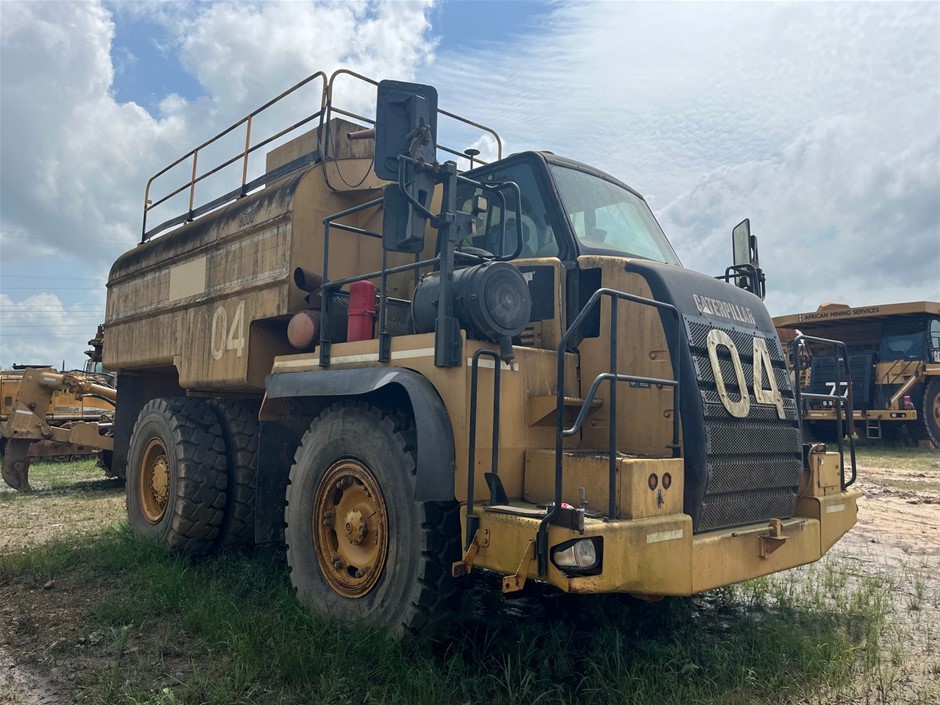 1900 Caterpillar 770D Water Cart (WK3004) Auction (0041-9038743 ...
