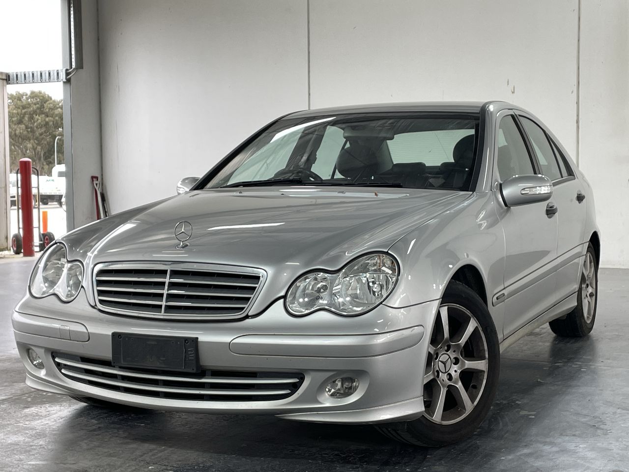 2004 Mercedes Benz C180 K Classic W203 Automatic Sedan Auction (0001 ...