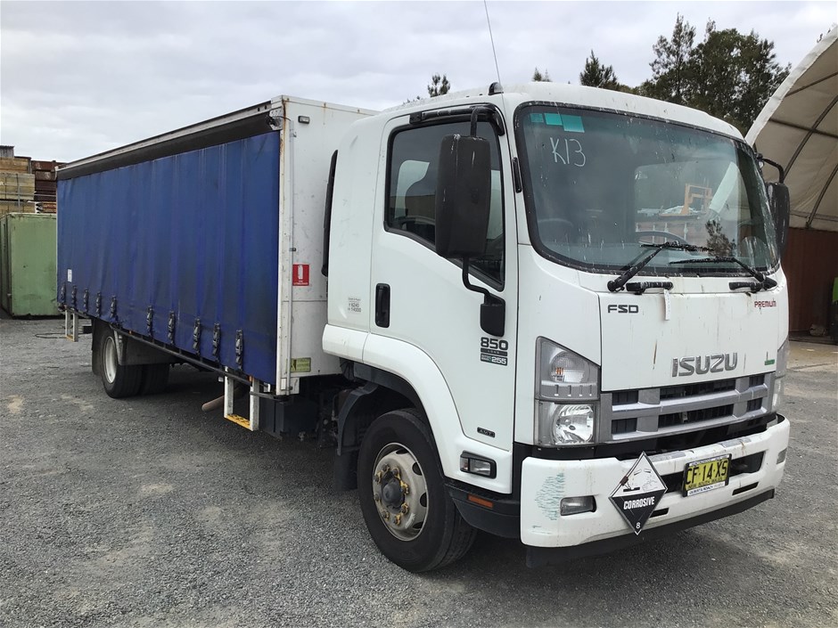 2015 Isuzu FSR850 Sitec III 255 Long 4 x 2 Curtainsider Rigid Truck ...