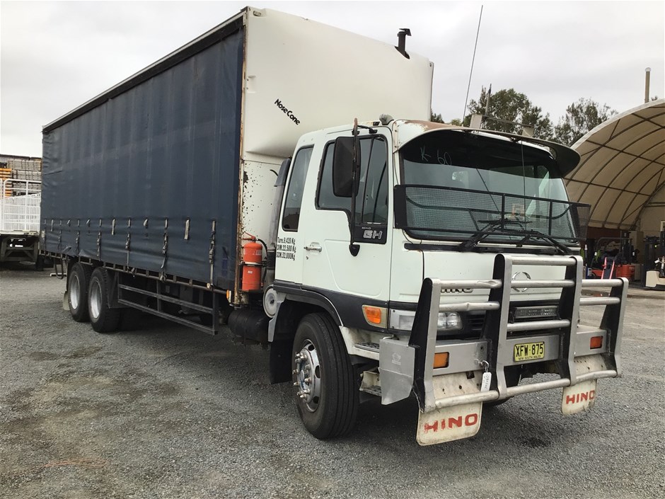 2000 Hino GH1J Ranger 6 x 2 Curtainsider Rigid Truck