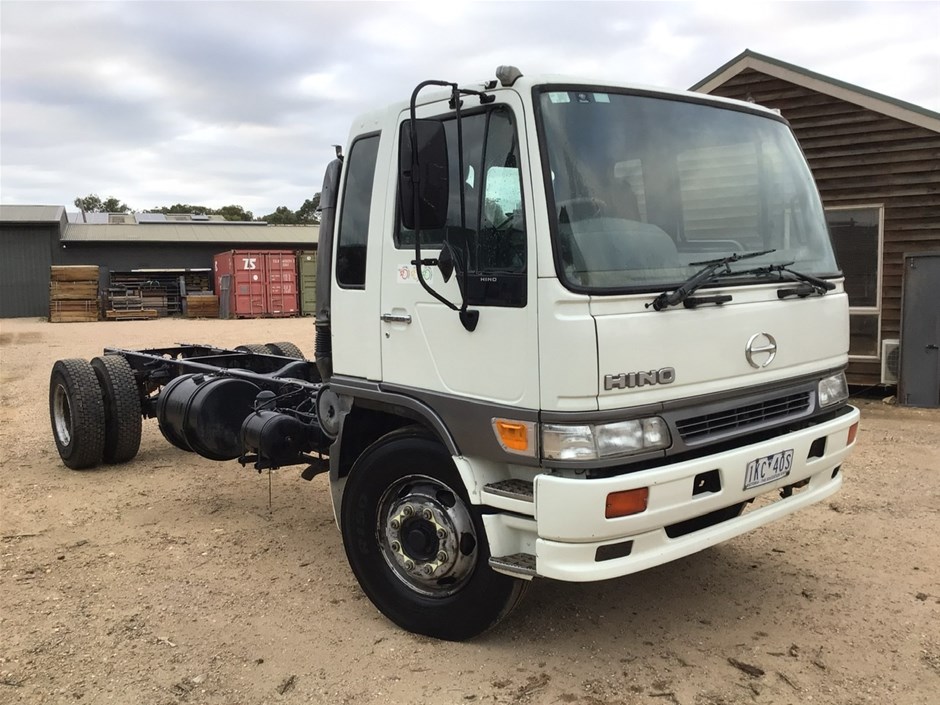 1997 Hino FFIJ 4 x 2 Cab Chassis Truck Auction (0003-3024329) | Grays ...