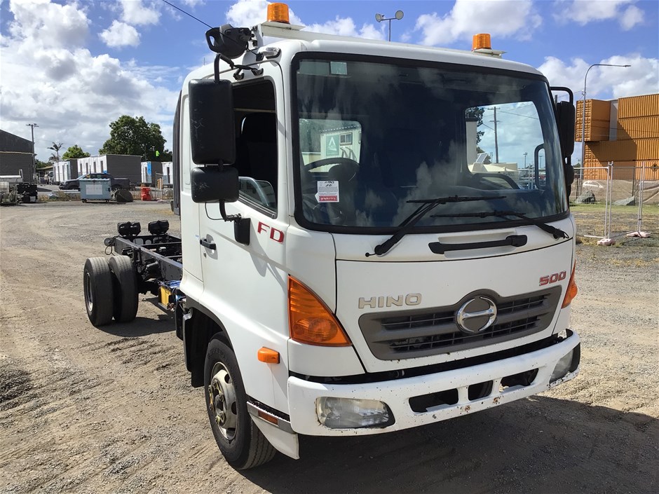 2010 HINO FD 4 x 2 Cab Chassis Truck Auction (0002-7043312) | Grays Australia