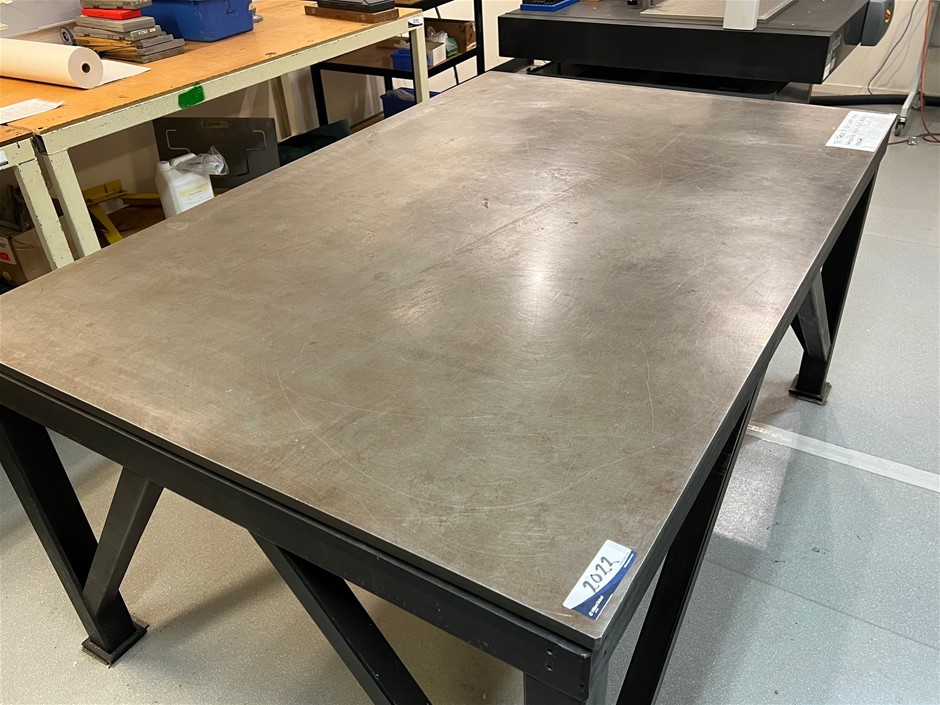 Plate Top Marking Table Bench 1220mm x w - 1830mm x h - 870mm Auction ...