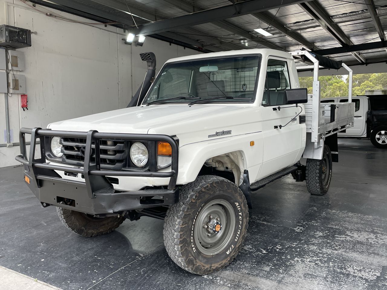 2000 Toyota Landcruiser (4x4) HZJ79R Manual Cab Chassis Auction (0001 ...