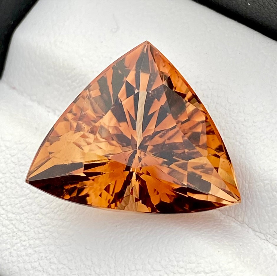 16.37 Carats Imperial Rose Gold Topaz Auction (0001-2550323) | Grays ...