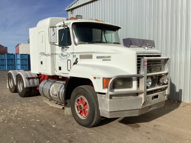 1995 Mack Fleet Liner CHR 6 x 4 Prime Mover Truck Auction (0012-8016699 ...