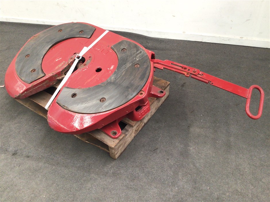 Prime Mover Turntable Auction (0112-7043563) | Grays Australia