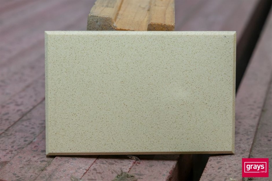 Samsung 1x Slab of Engineered Quartz Auction (0176-5051787) | Grays ...