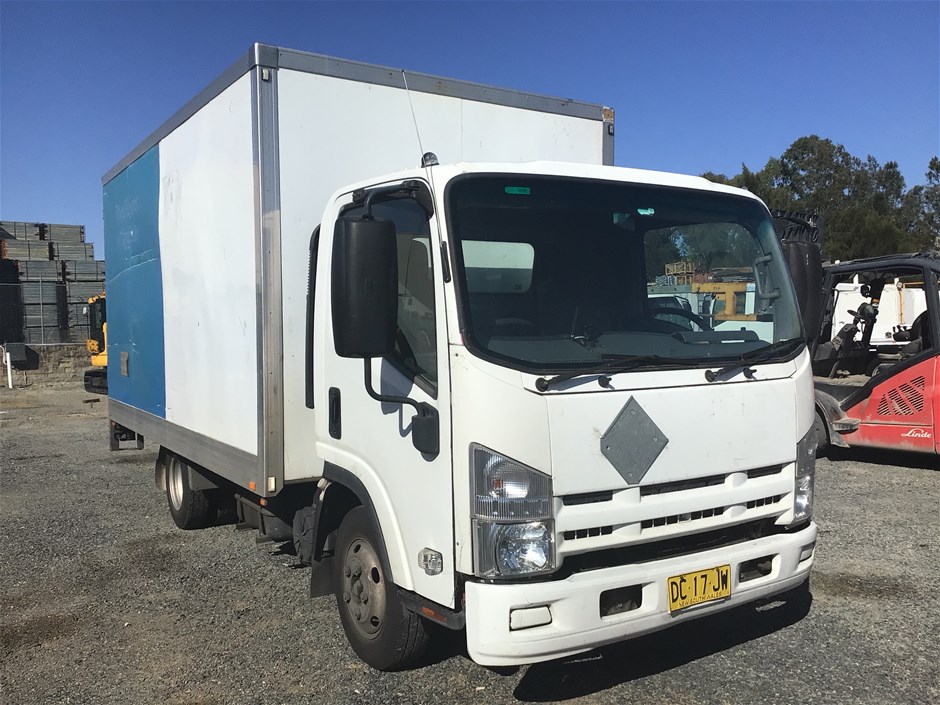 2009 Isuzu NNR 4 x 2 Pantech Truck Auction (0001-5052443) | Grays Australia