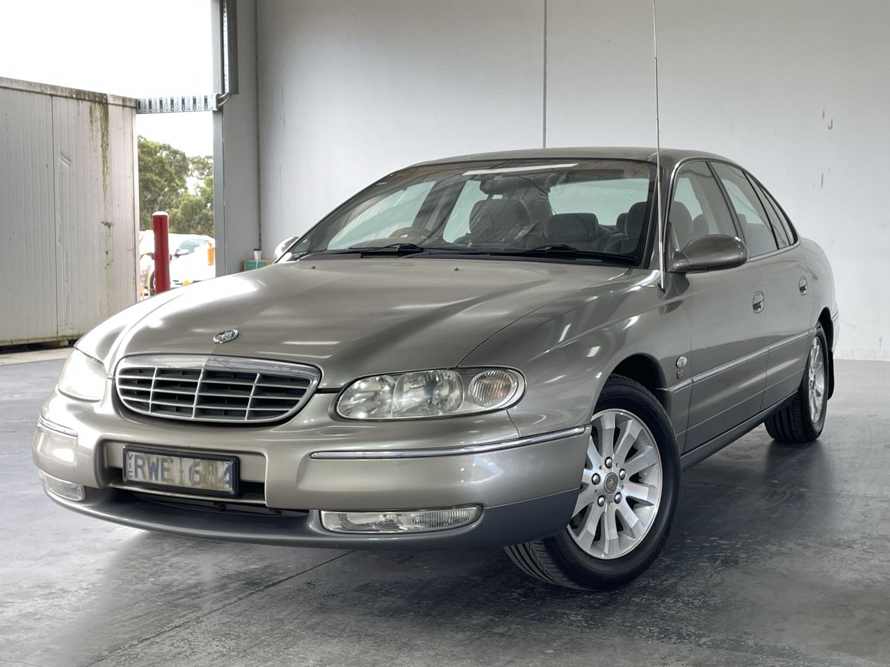 2002 Holden Statesman V6 WH Automatic Sedan Auction (0001-20075200 ...
