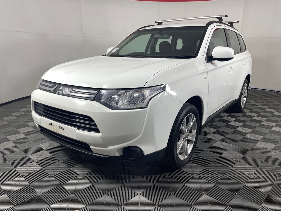 2013 Mitsubishi Outlander ES 2WD ZJ CVT Wagon Auction (0001-50502293 ...